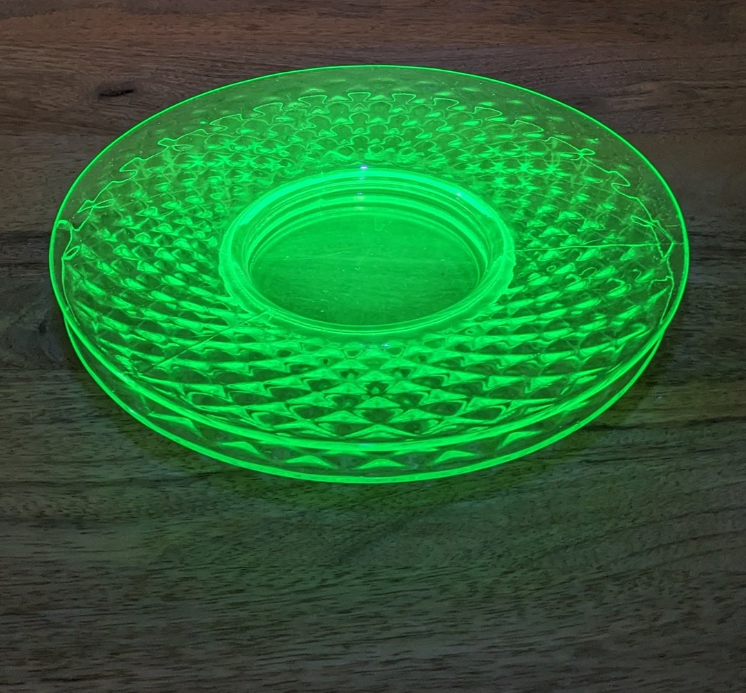 Vintage Imperial Glass Diamond Quilted Plates - Etsy