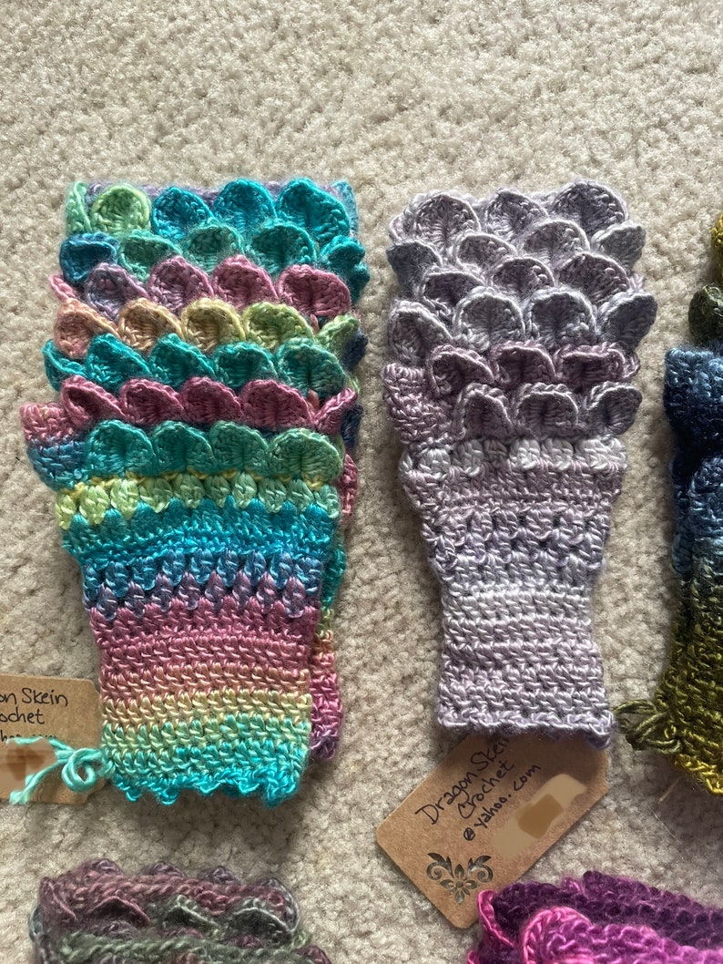 Dragon Scale Fingerless Gloves/crocodile Gloves/wrist - Etsy