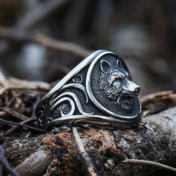 Wolf Ring - Etsy