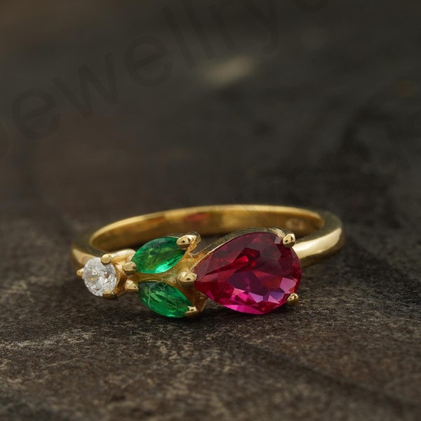 Ruby Emerald Ring - Etsy