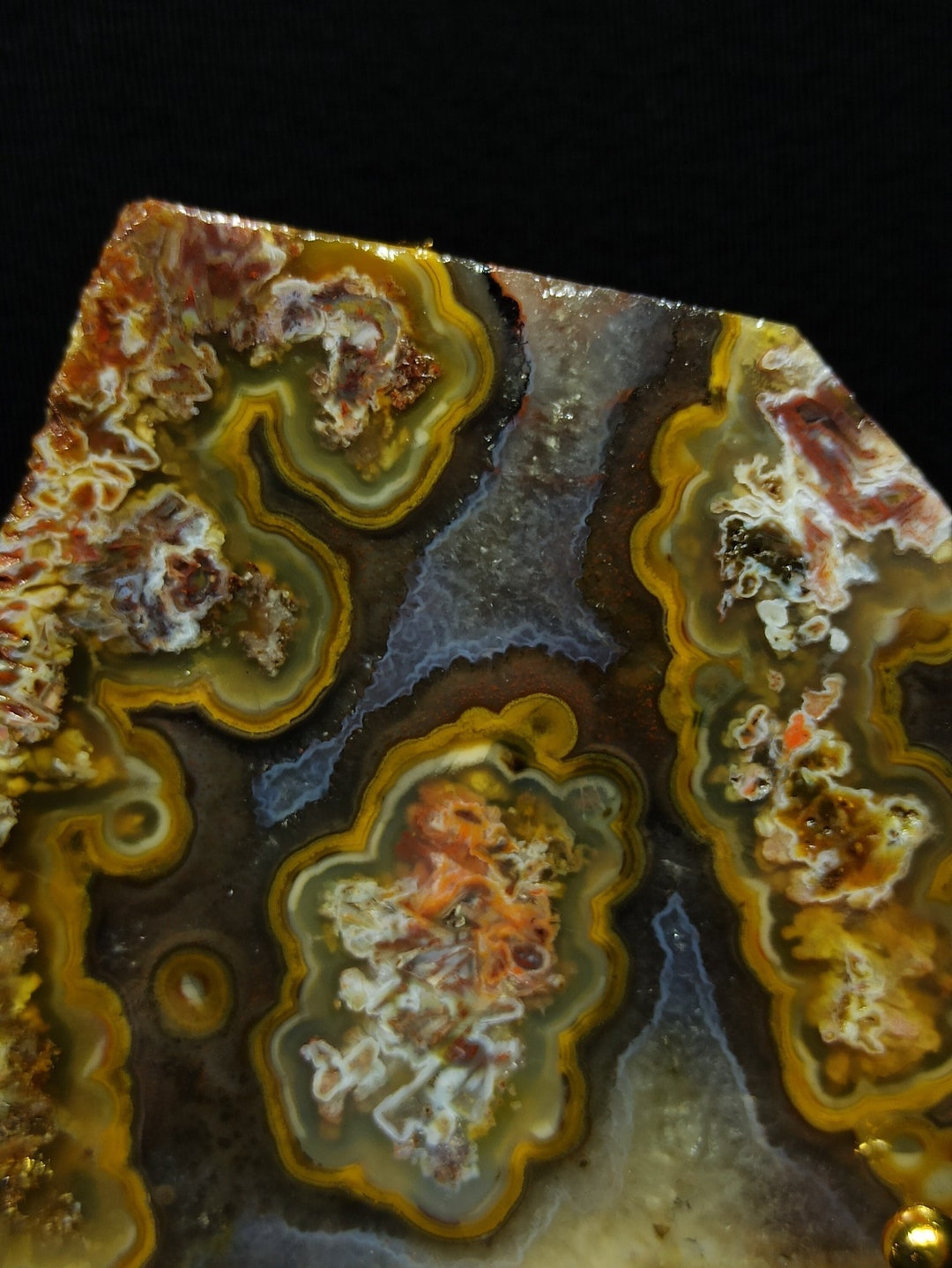 Rare Flowing Water Pattern, Green and Yellow Banded Agate, Blue Crystal ...