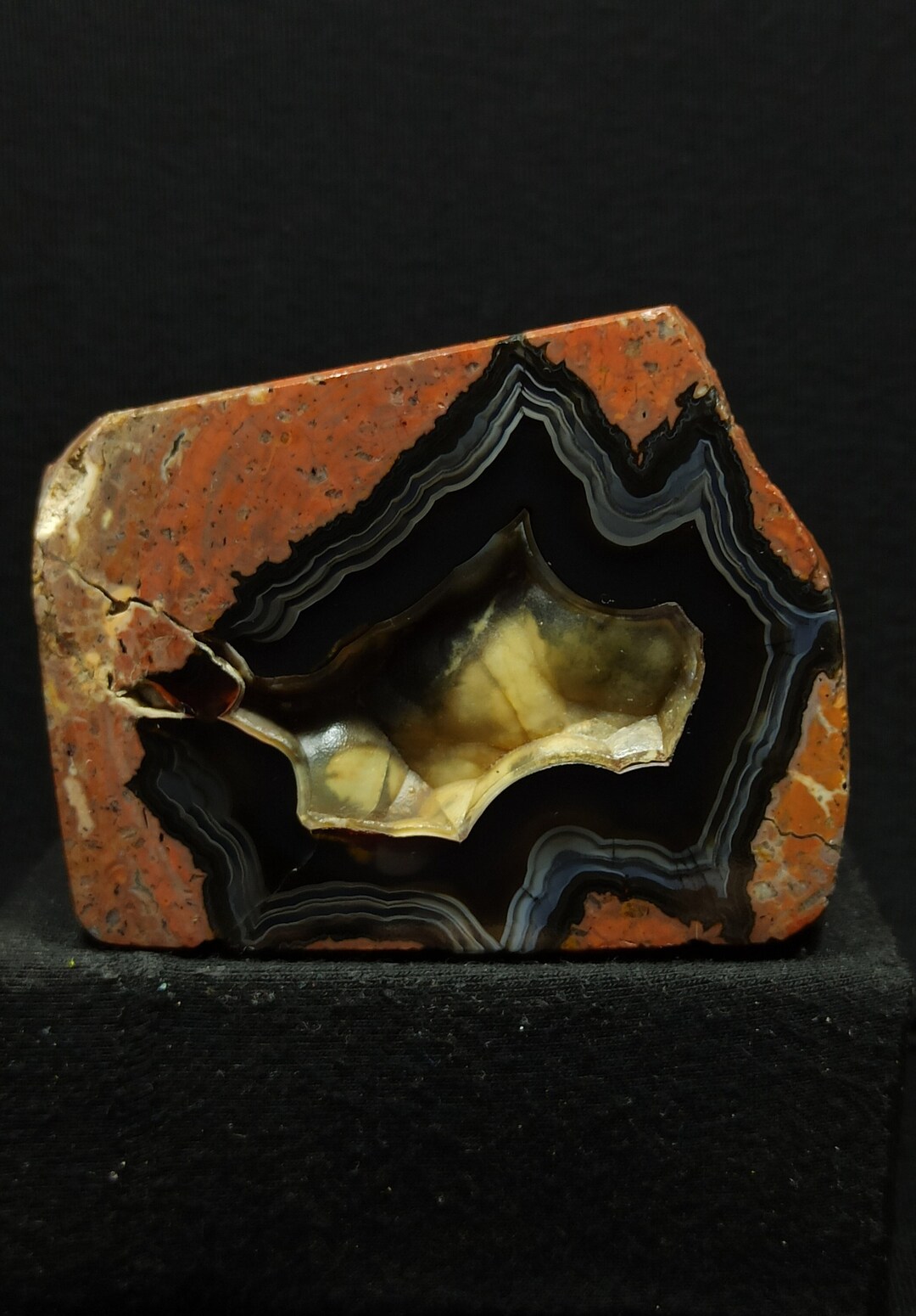 Black and Gray Banded Geode Cut Base Agate, Botryoidal Turkish Agate ...