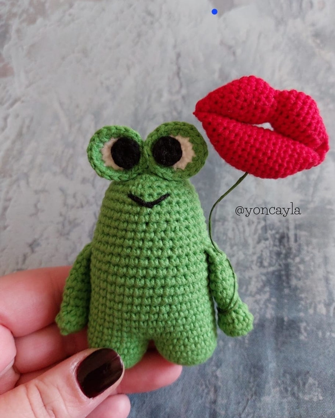 Crochet Frog & Lips Pattern: Amigurumi Toy (PDF Pattern) - Etsy