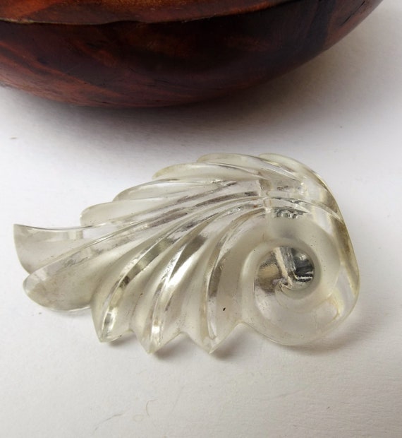 1920s Art Deco clear glass leaf dress clip, clear dre… - Gem