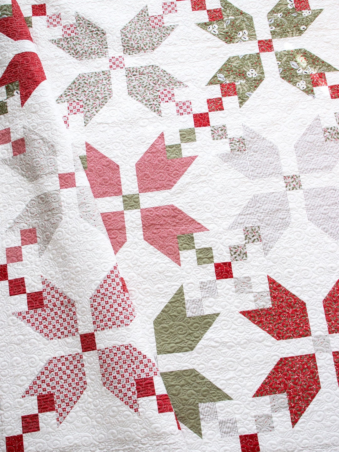 Figgy Pudding Christmas Quilt Pattern by Lella Boutique PAPER Pattern Modern Christmas Star ...