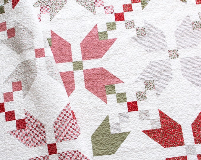 Figgy Pudding Christmas Quilt Pattern by Lella Boutique - PAPER Pattern Modern Christmas Star ...