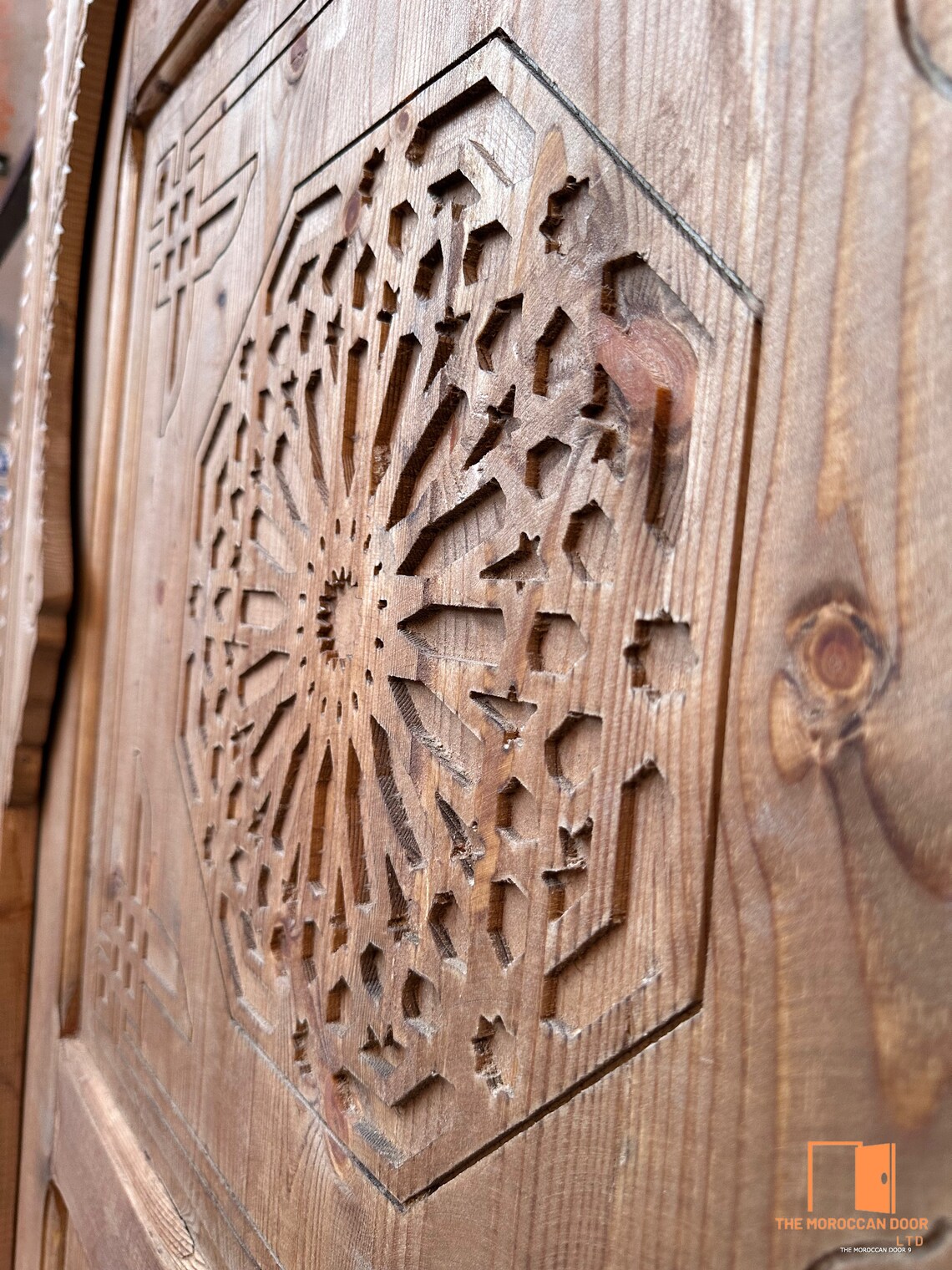 Customized, Hand-carved Solid Wood Doors, Securely Packed in a Sturdy ...