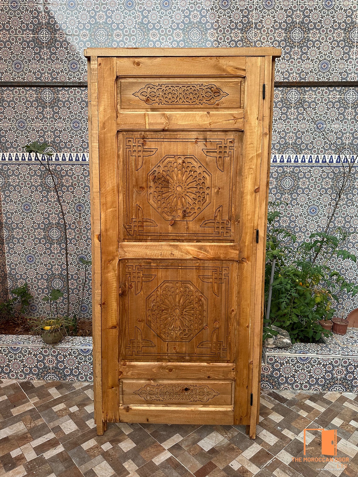 Customized, Hand-carved Solid Wood Doors, Securely Packed in a Sturdy ...