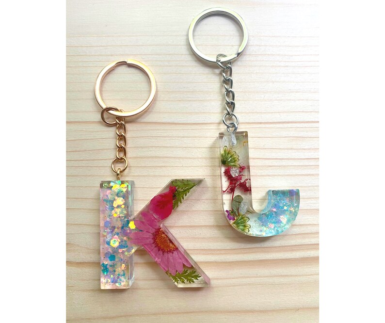Alphabet Name Initialien Schlüsselanhänger mit Trockenblumen - Etsy.de