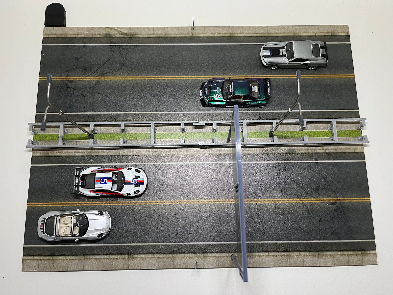 1:64 Scale Road Diorama With Led Lighting for Hotwheels Matchbox Minigt ...