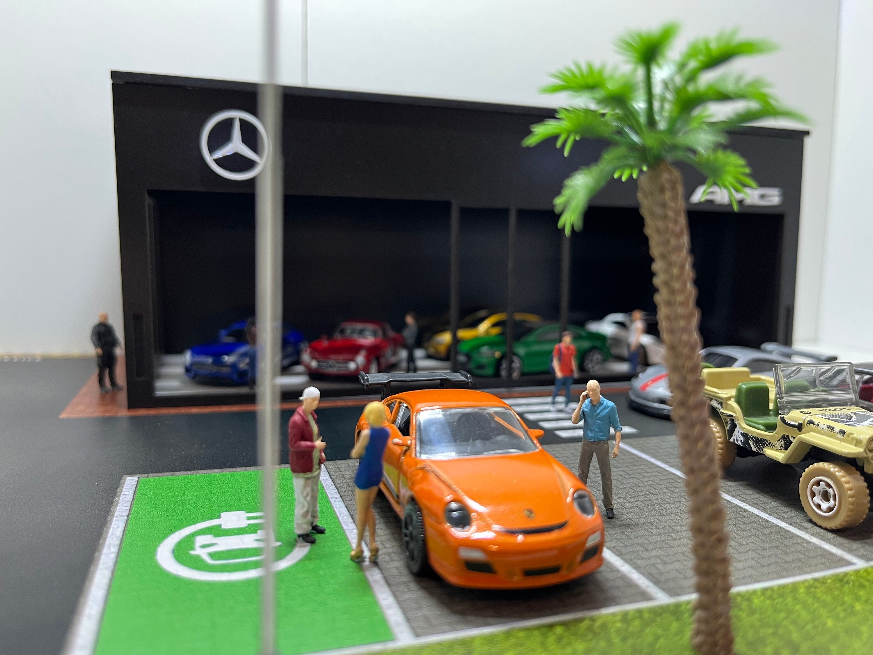 1:64 Scale Mercedes AMG Showroom Diorama for Hotwheels Matchbox Minigt ...