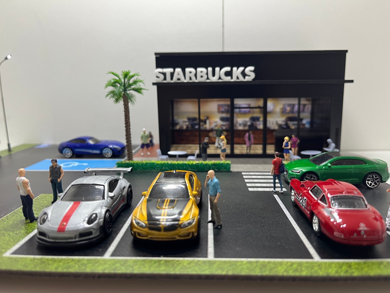 1:64 Scale Starbucks Diorama for Hotwheels Matchbox Minigt Majorette ...