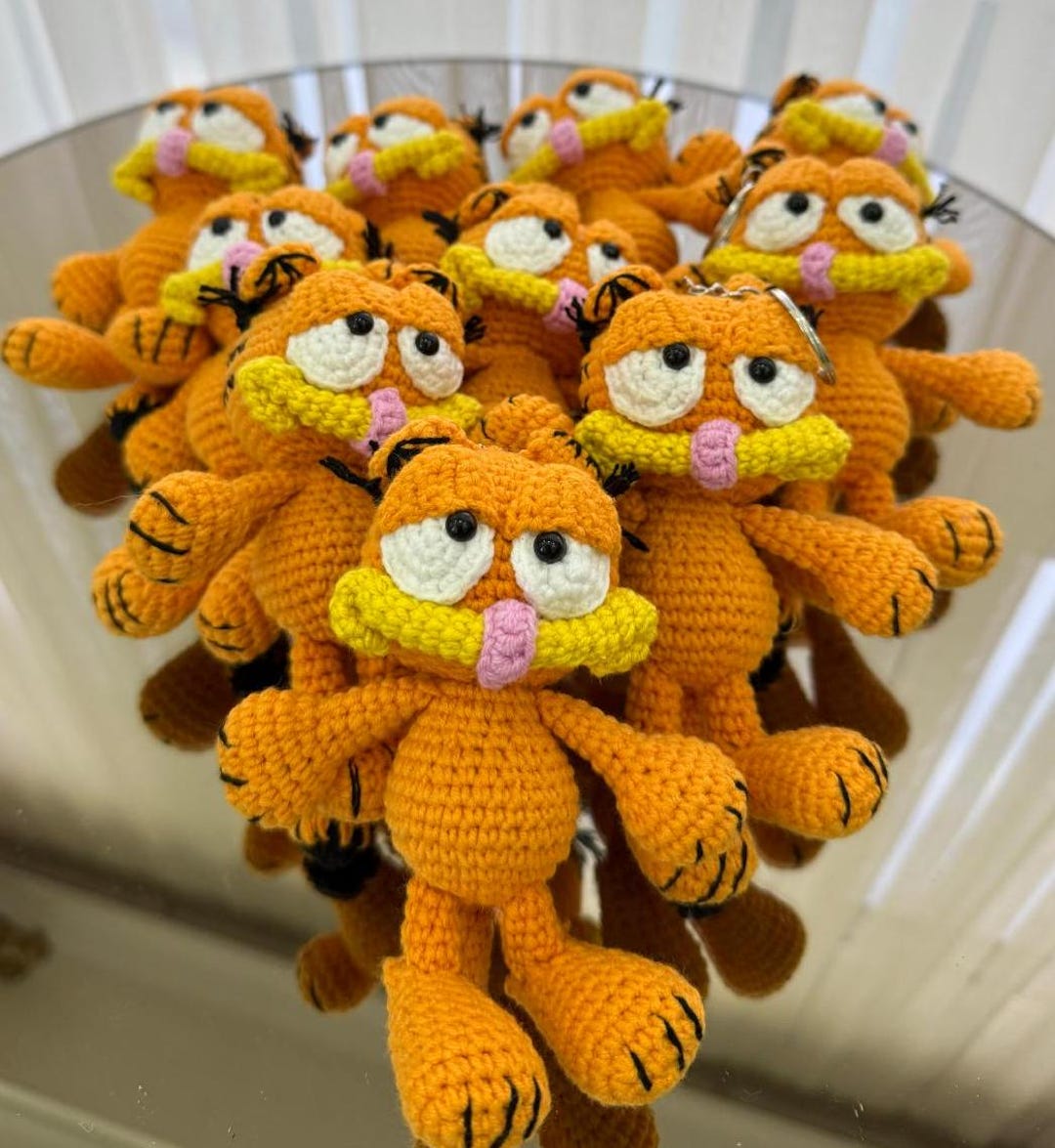 Lot of 10 Garfield/ 80s Crochet Toys/ Amigurumi Large Keychain Garfield ...