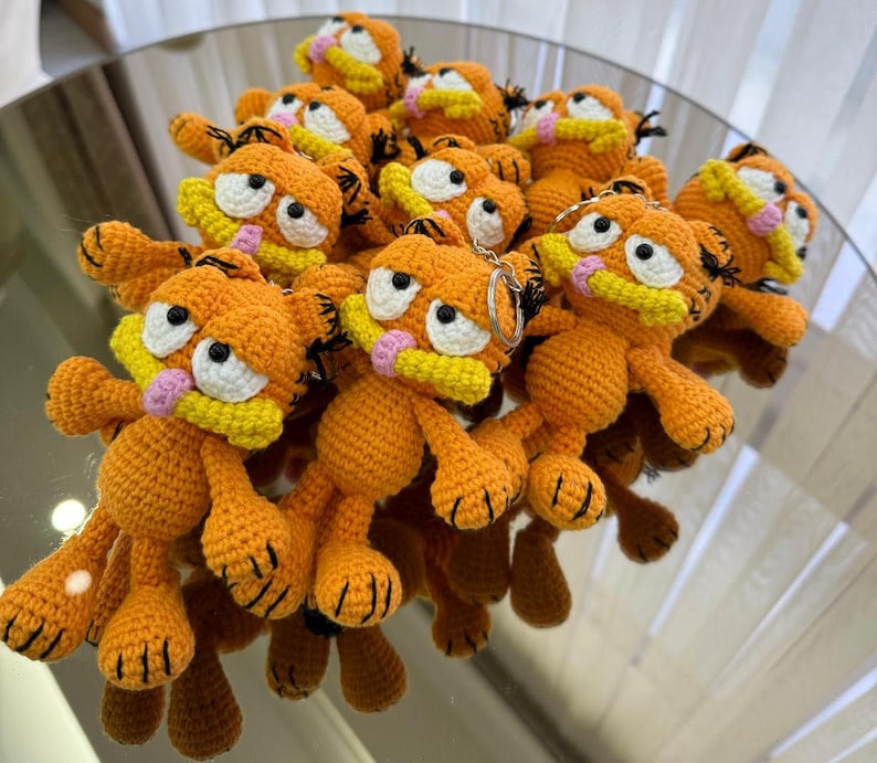 Lot of 10 Garfield/ 80s Crochet Toys/ Amigurumi Large Keychain Garfield ...