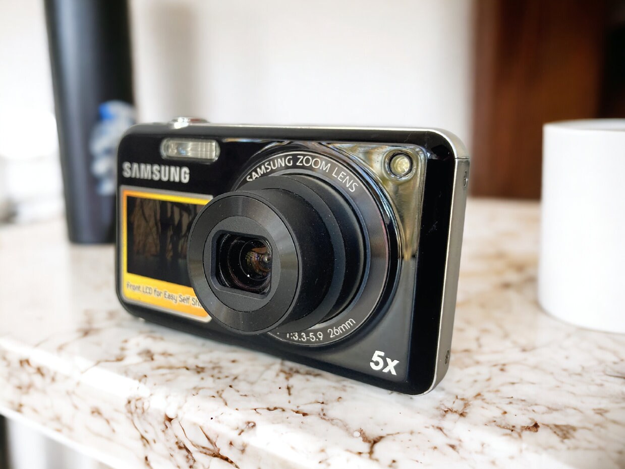 Samsung PL121 Digital Camera 14.2MP, Dual LCD Screens, Compact ...