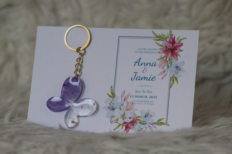 Personalized Resin Unique Wedding Bulk Epoxy Keychain Favors - Etsy