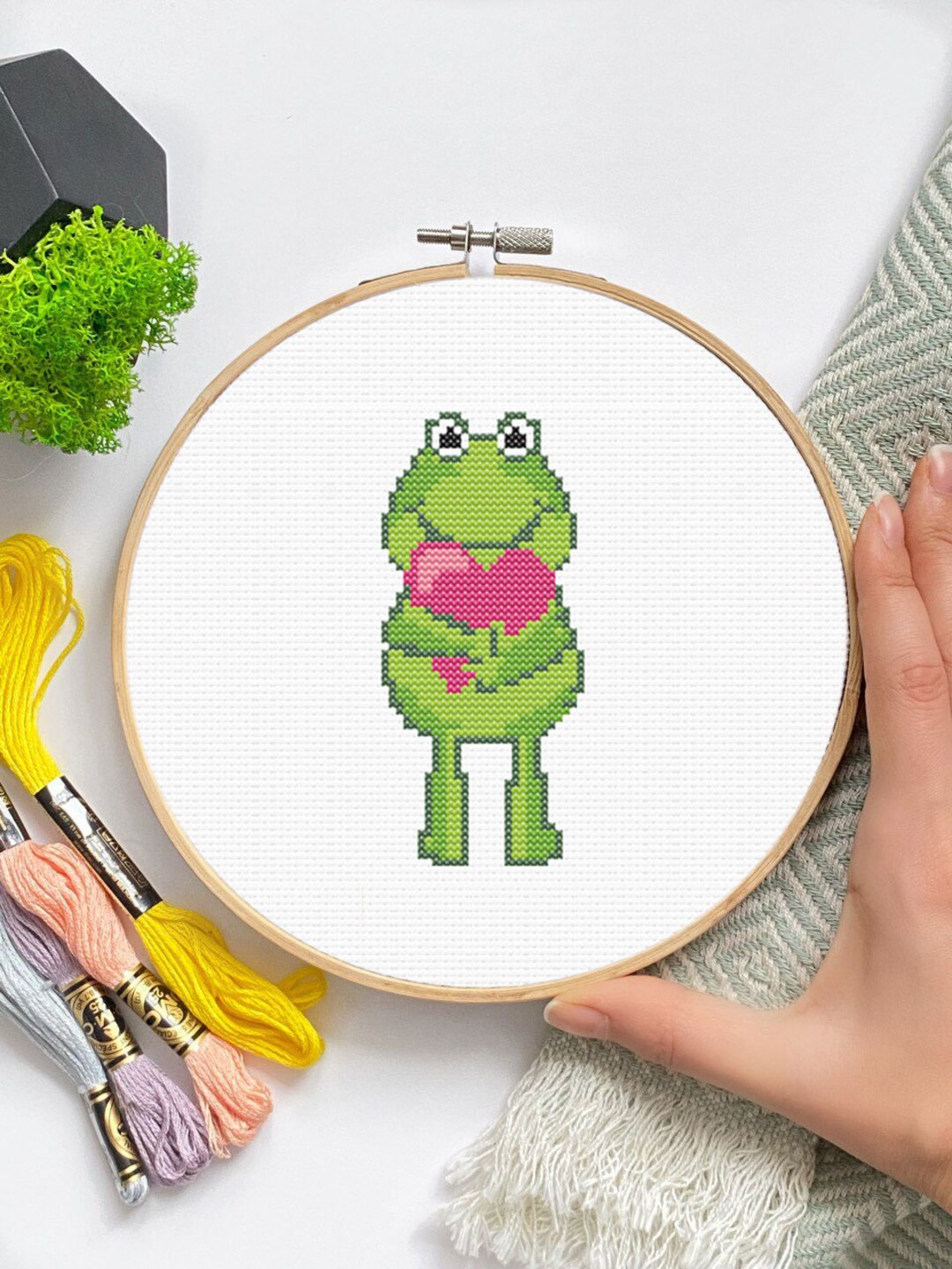 Frog Cross Stitch PDF Pattern, Small Frog Art Embroidery Pattern ...