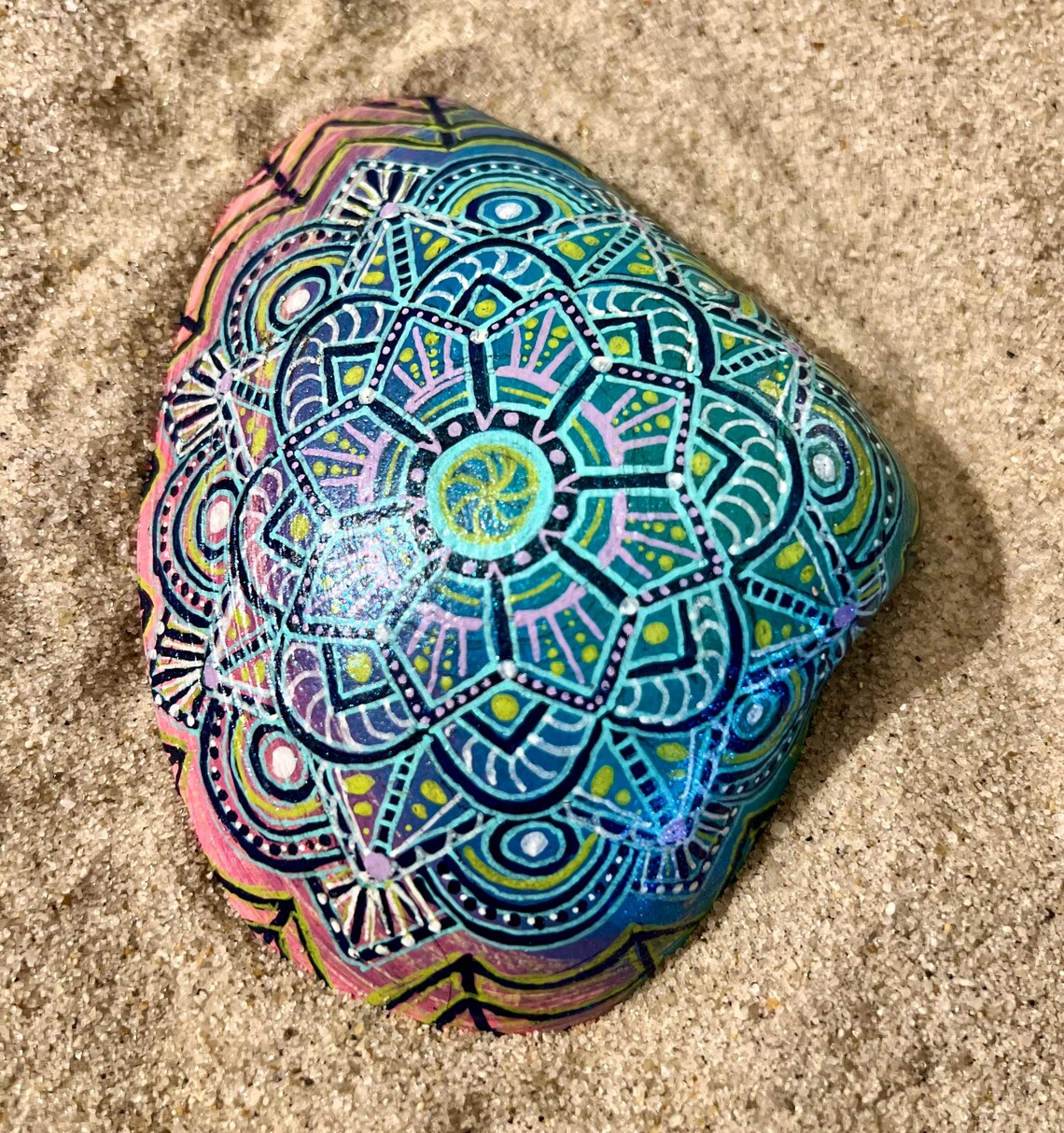 Hand-painted symmetry Seashell - Etsy
