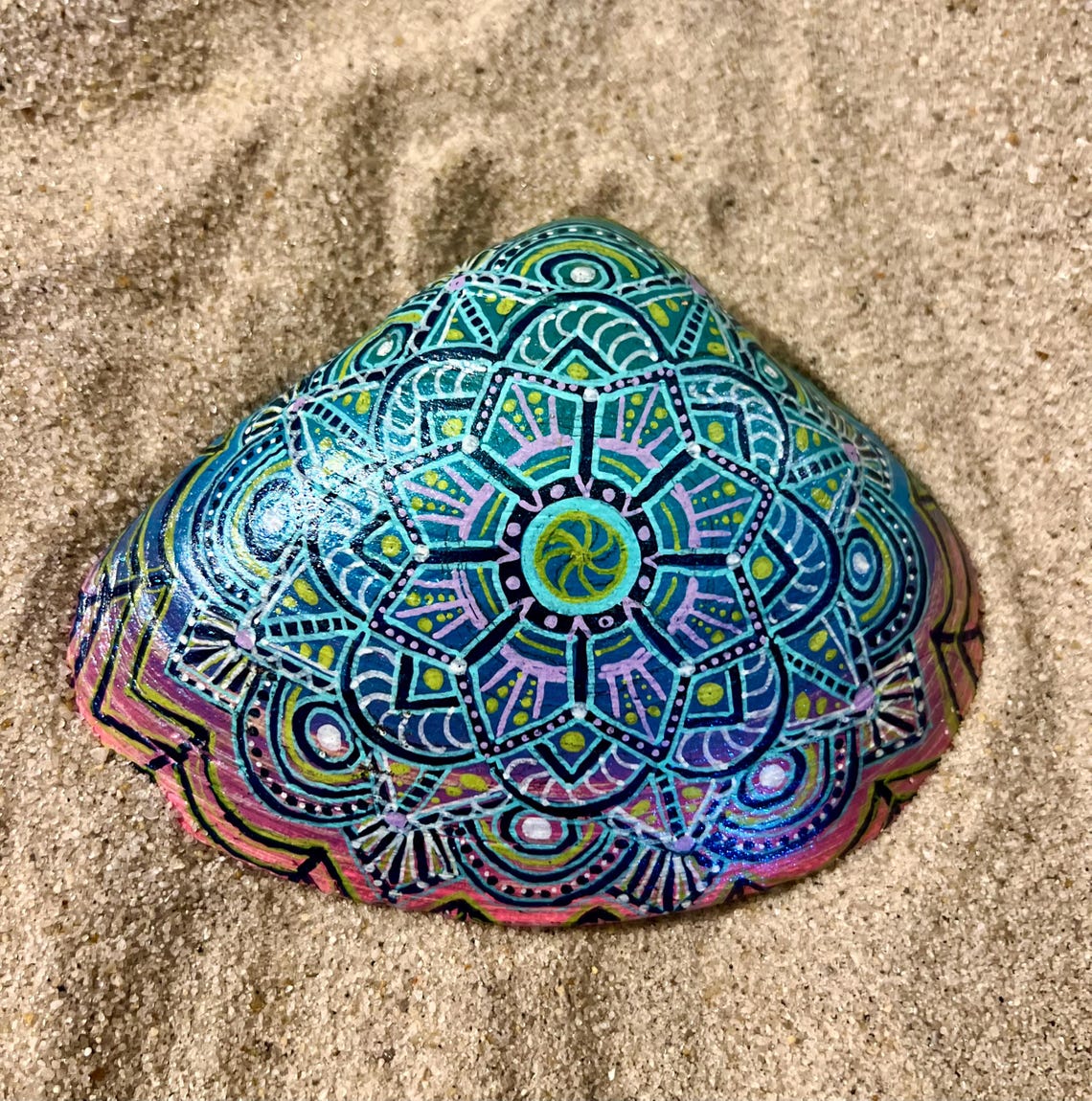 Hand-painted symmetry Seashell - Etsy