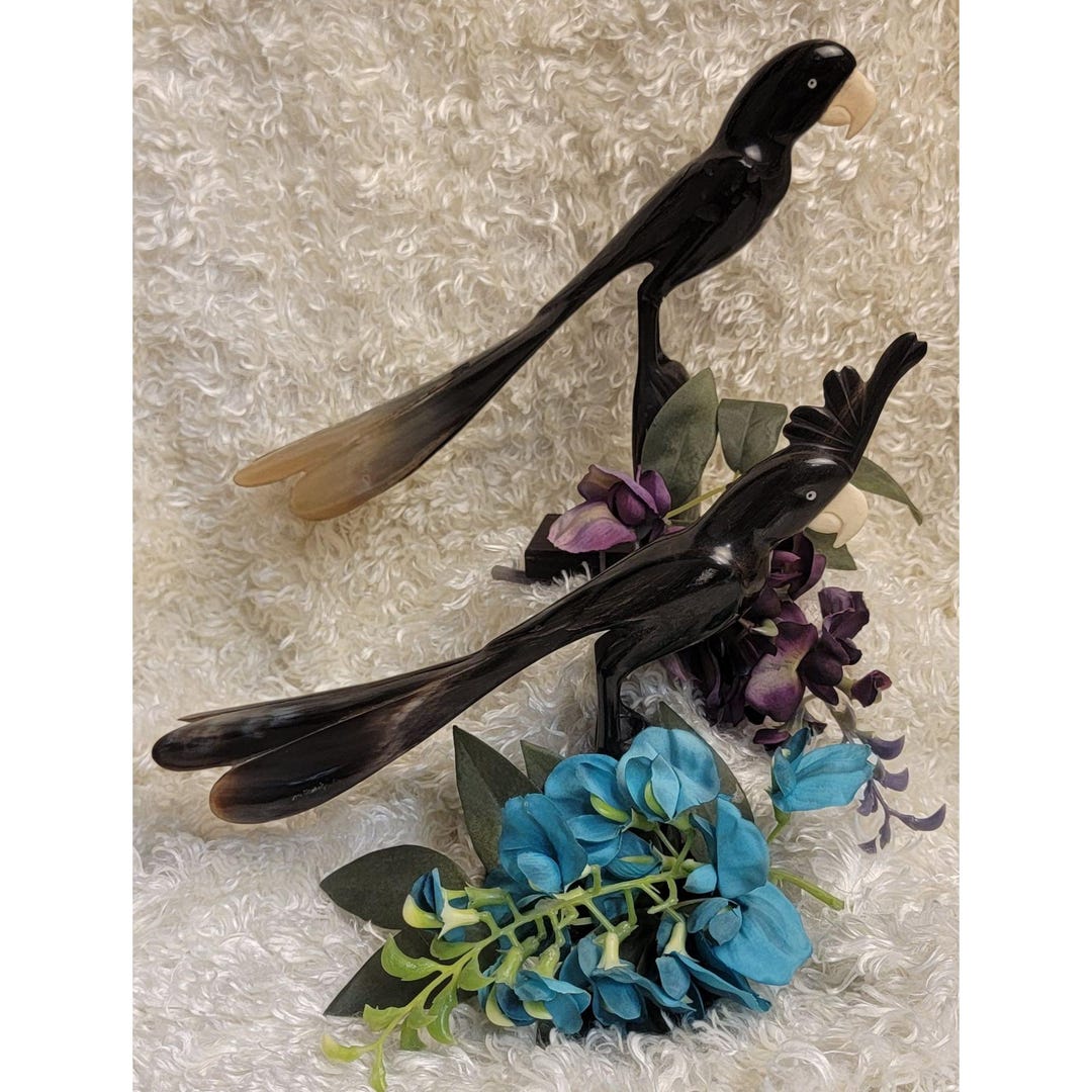 Vintage Cockatoo and Parrot Animal-horn Carvings. Set of 2 - Etsy
