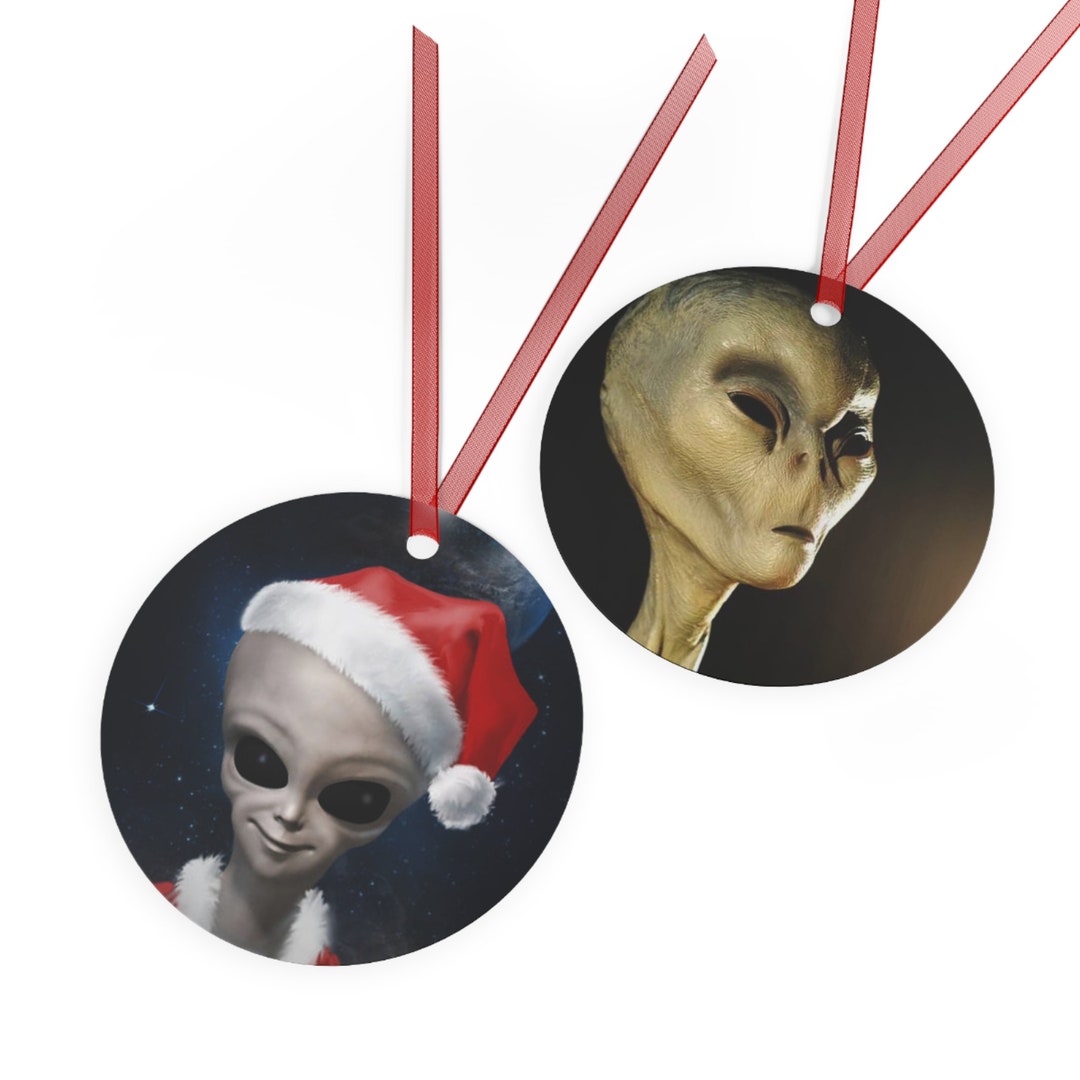 Double-sided Space Alien Christmas Ornament: High-resolution Aluminum ...