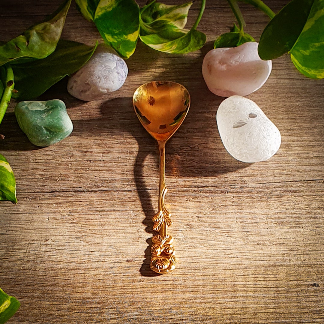 Delicate Golden Metal Ritual Spoon Altar & Ritual Tools Witchcraft ...