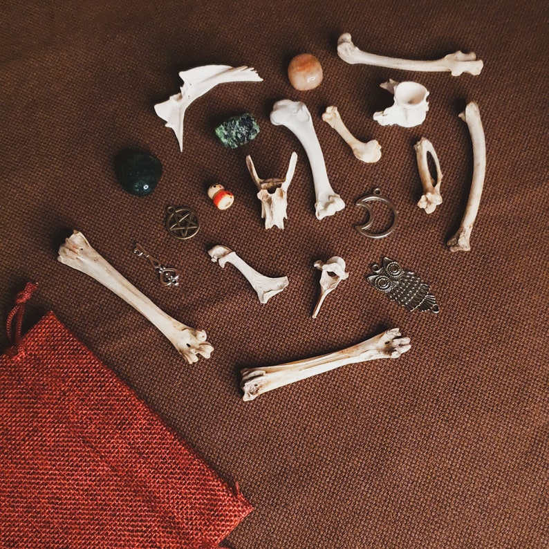 Personalized Bone Throwing Set Custom-made Bone Casting Set Osteomancy ...