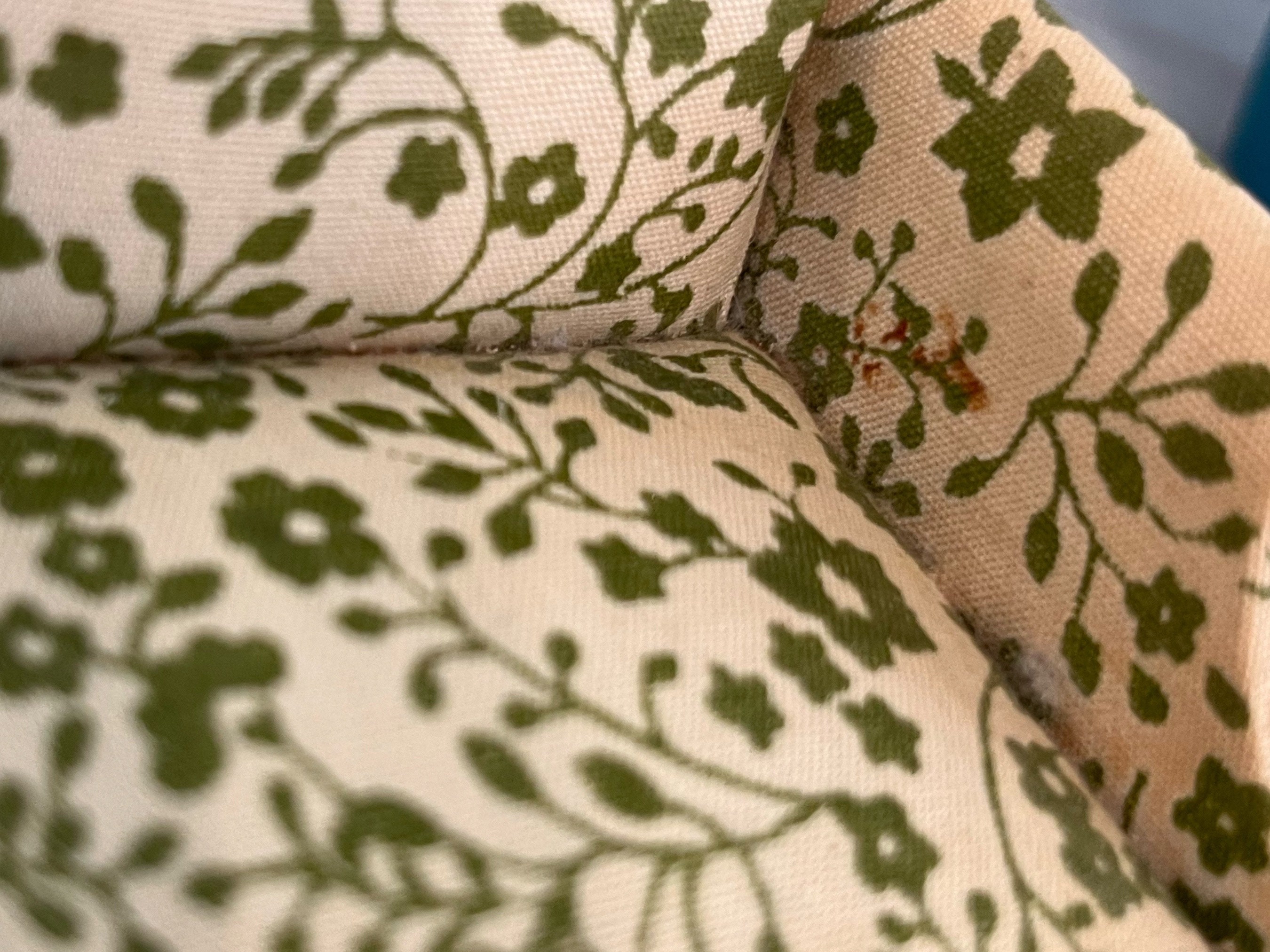 Block House Sonia Messer/rare Find/vintage Upholstered Queen Anne Couch ...