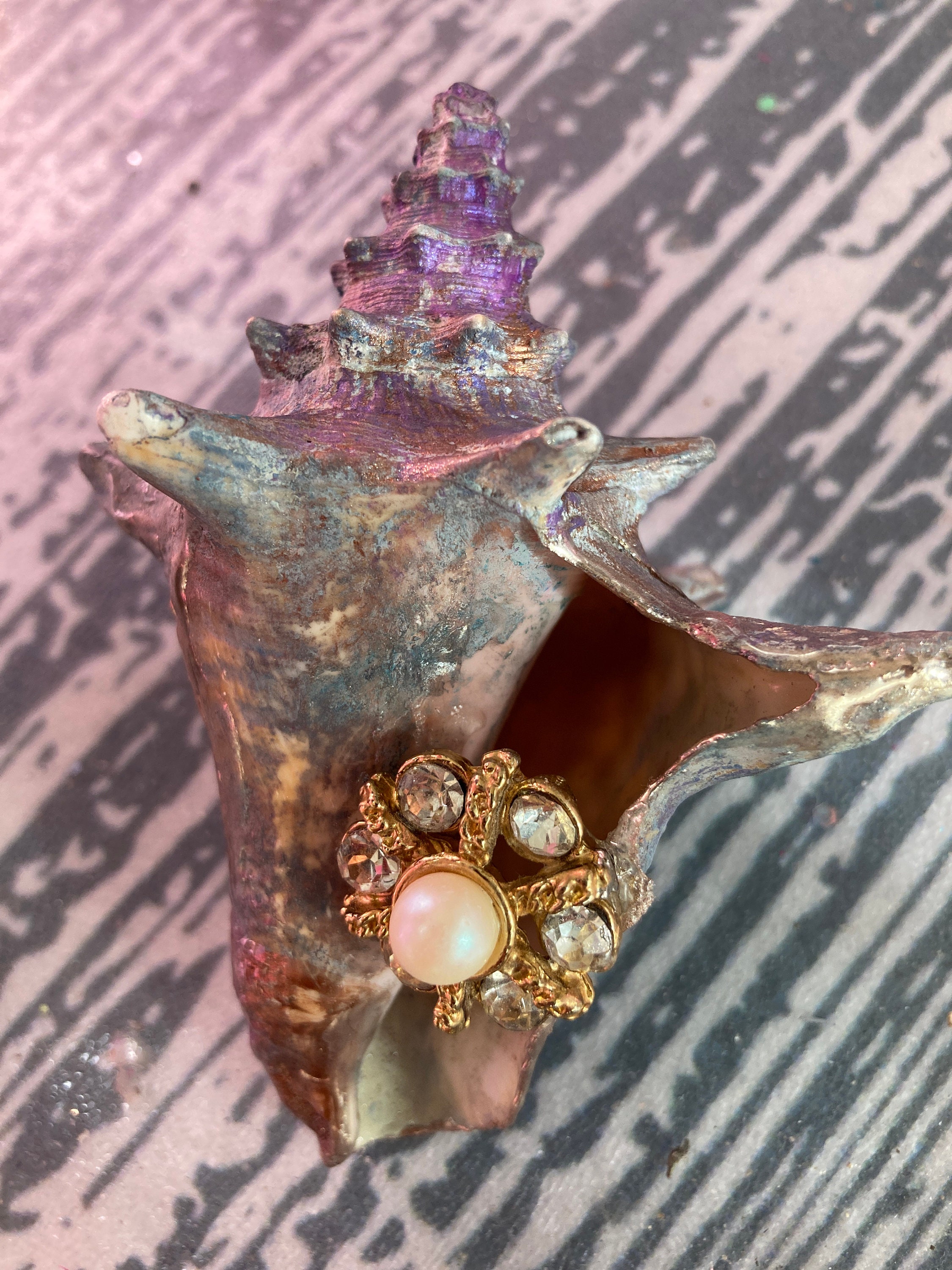 Vintage Jewelry on Hand Painted Shell/ Glass Crystal Cubic Zirconia ...