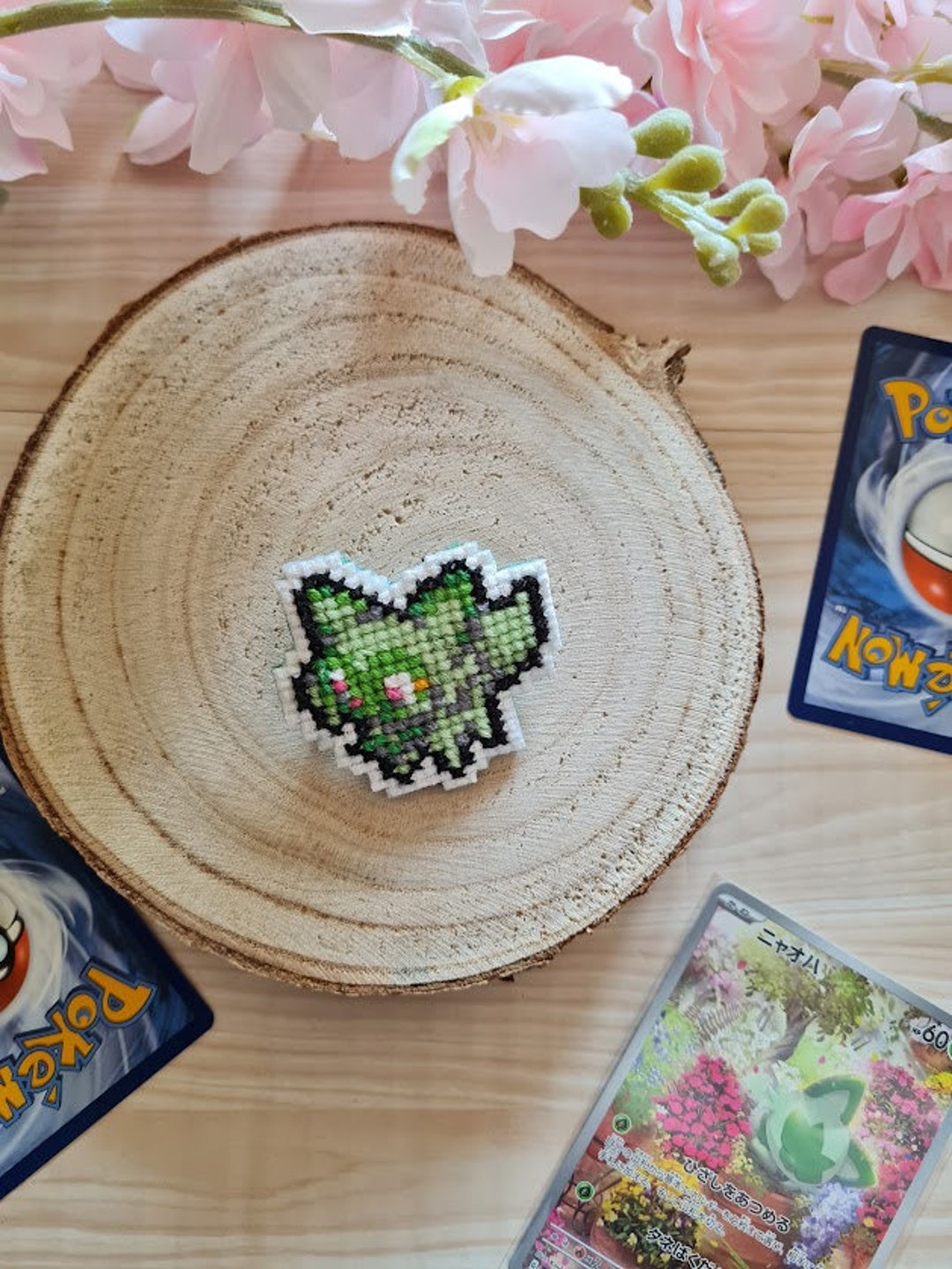 Sprigatito Hand-embroidered Pixel Art Brooch Pokemon Gift Embroidered ...