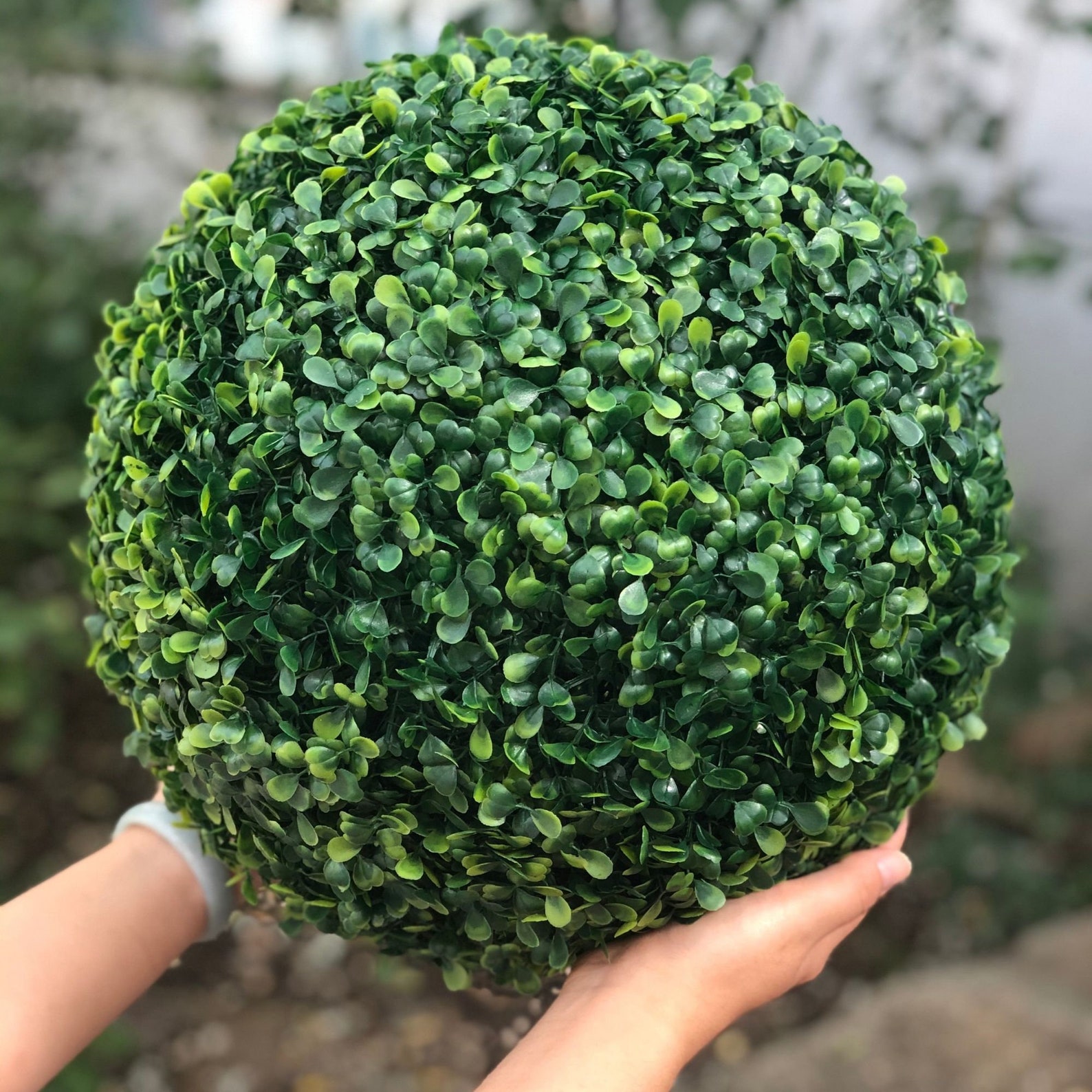 2pcs 19/13.8 Inch Artificial Boxwood Topiary Ball 3 Layers Boxwood Ball ...