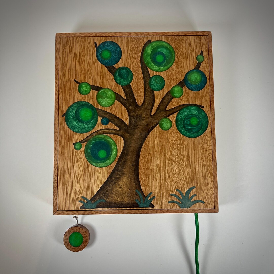 Abstract Circle Tree Light Box With Gombe Wood and Epoxy Resin Wall ...