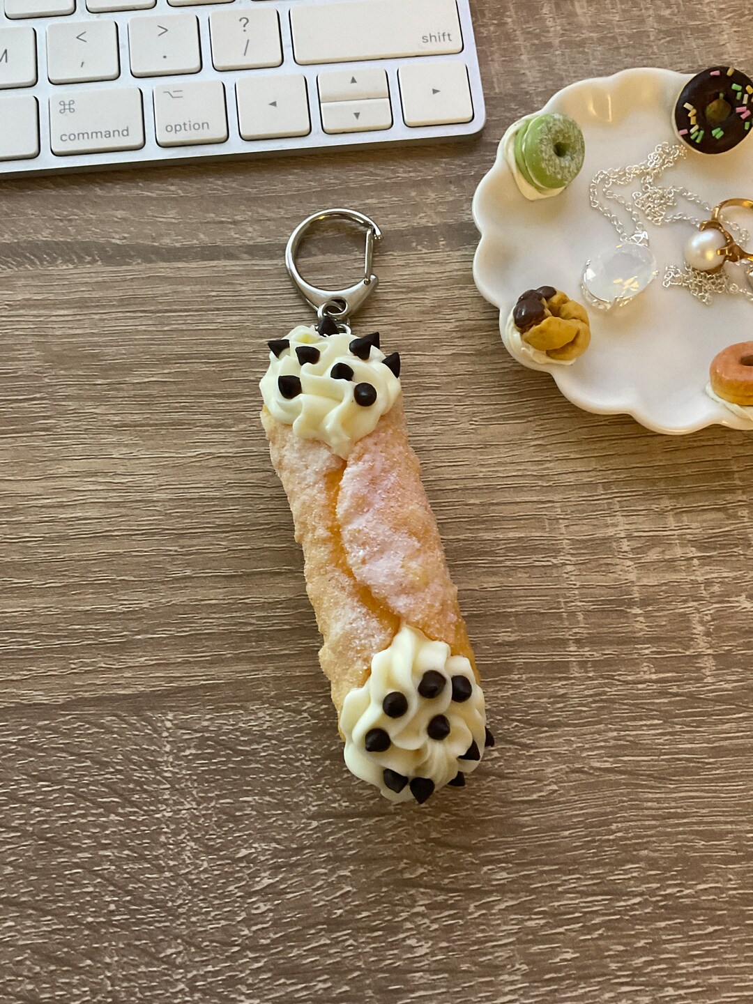 Cannoli Keychain Small, PASTRY Keychain,quirky Keychain for Your ...