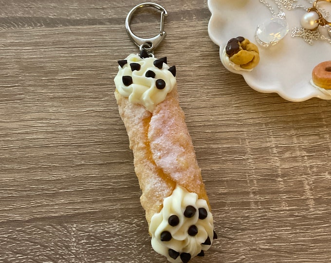 Cannoli Keychain, Italian Food, Miniature Food, Clay Keychain, Cannoli ...