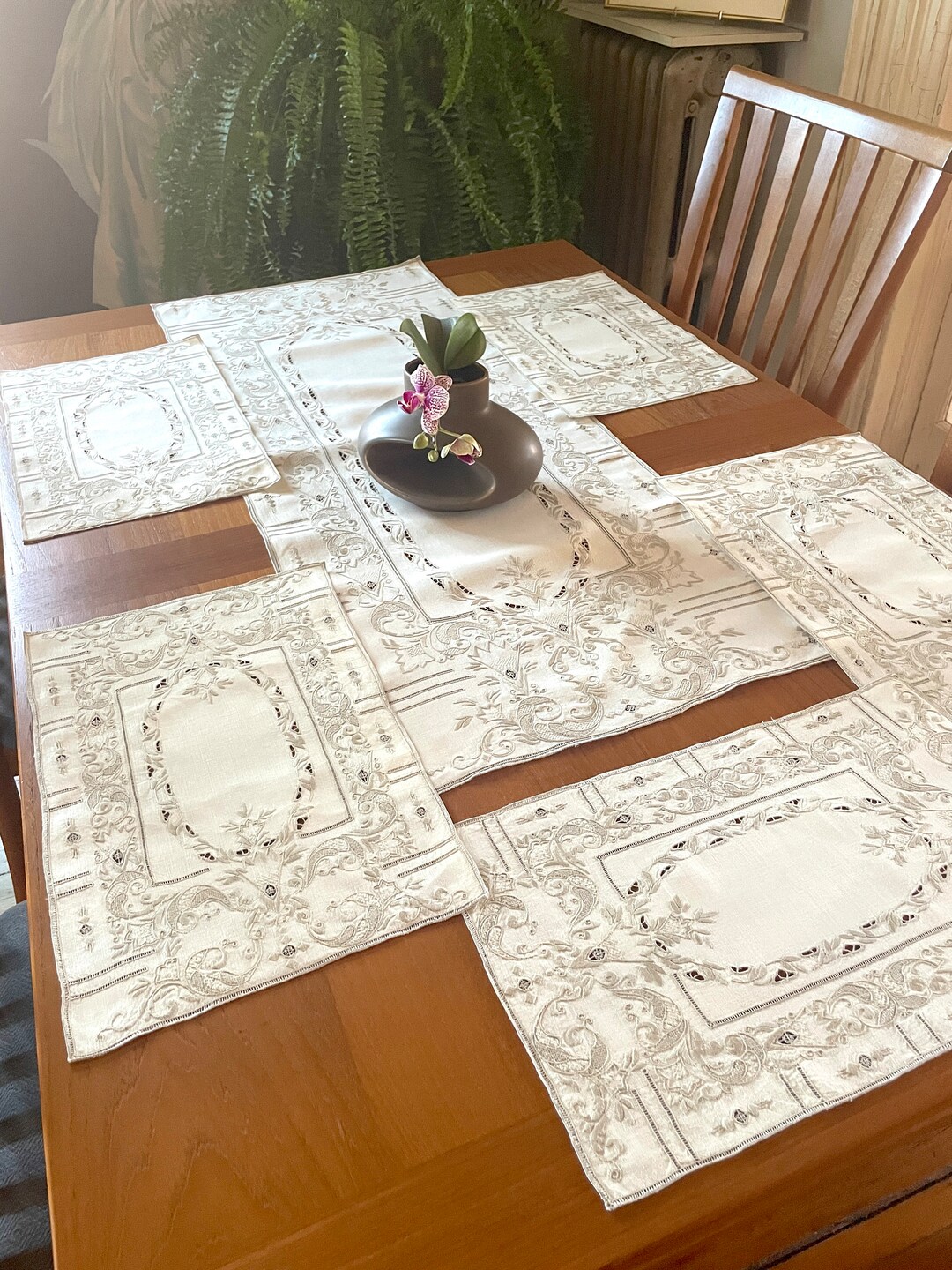 Stunning Set of Madeira Embroidery Table Runner and 5 Placemats ...