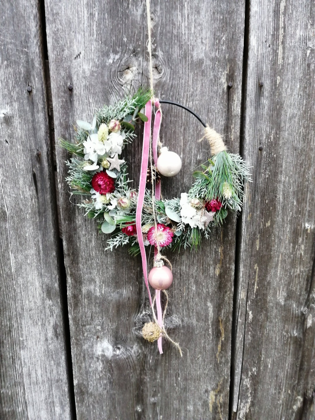 Weihnachten Trockenblumenkranz Loop Eukalyptus pink Kugeln Sterne Geschenkidee Boho - Etsy.de