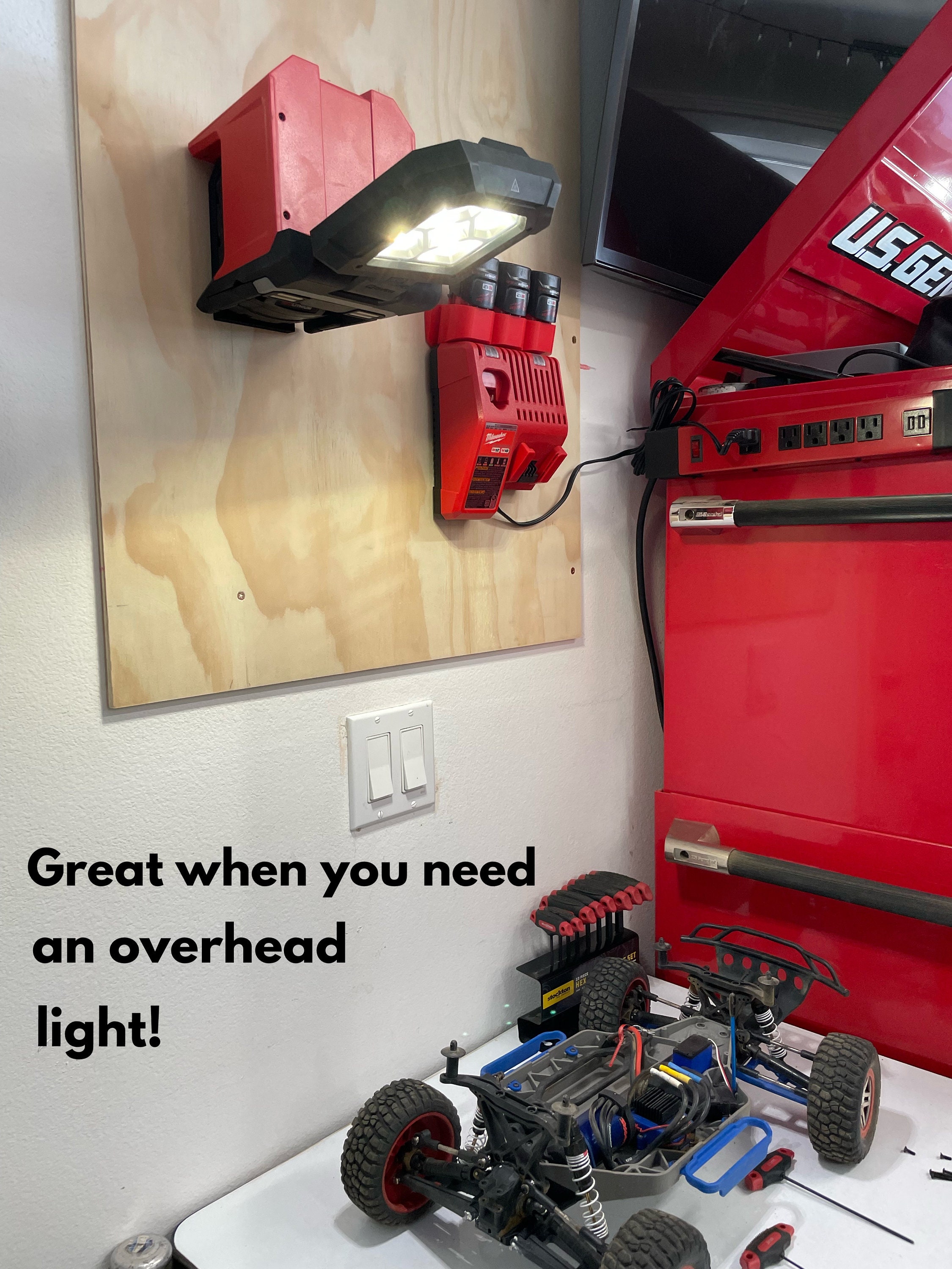 Milwaukee M18 Rover Mounting Flood Light first Generation Wall Mount ...