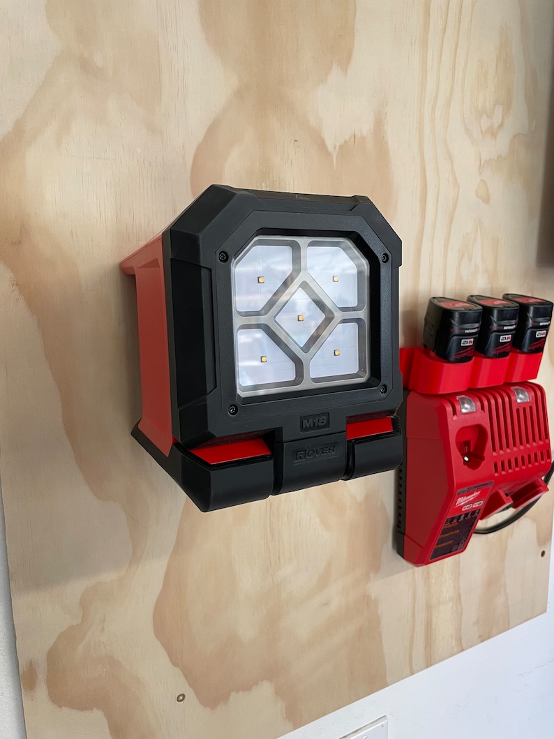 Milwaukee M18 Rover Mounting Flood Light (first Generation) Wall Mount ...