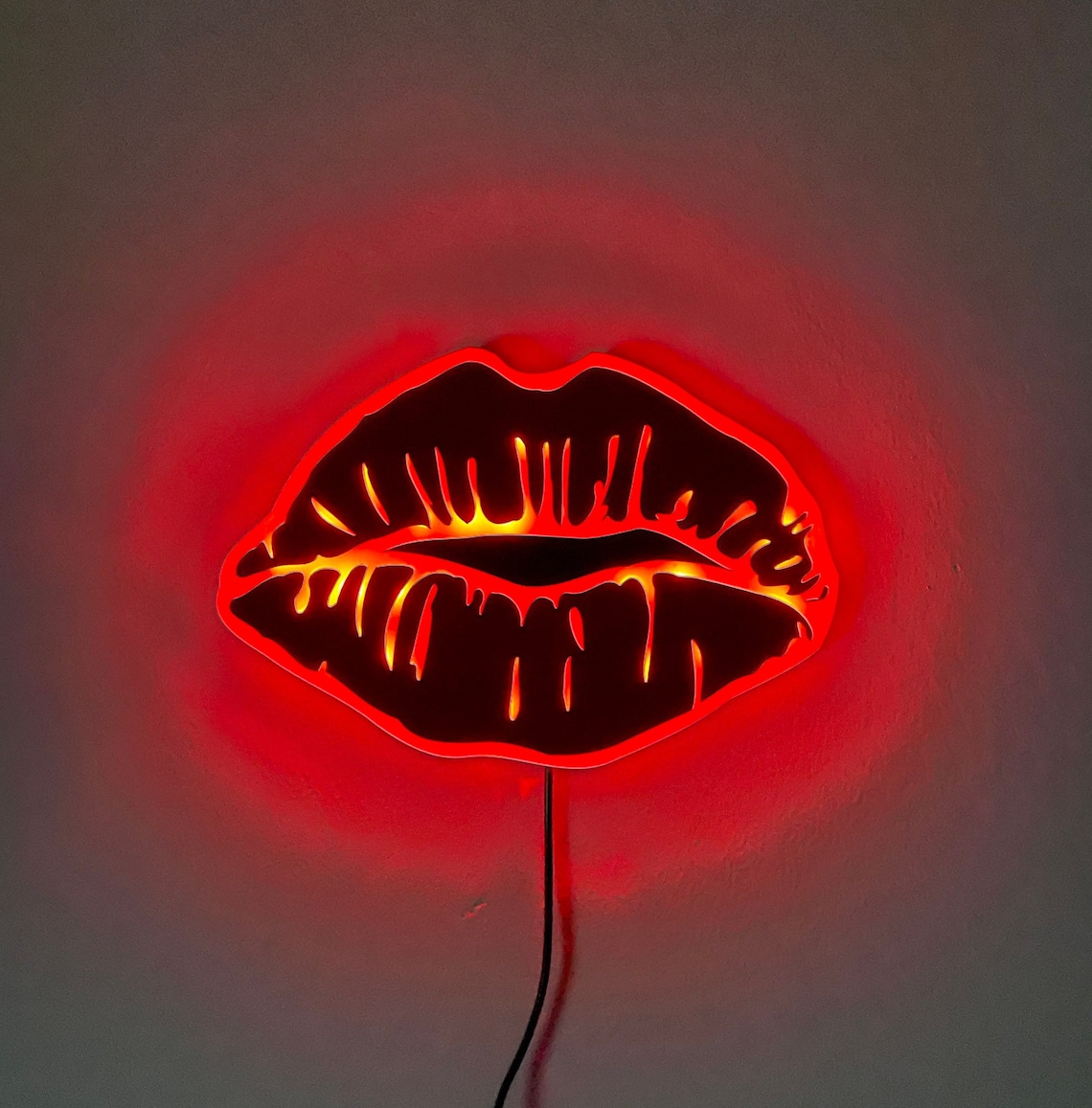 Red Lips Sign, Large LED Wall Sign, Edge Lit Acrylic Kissing Lipstick ...
