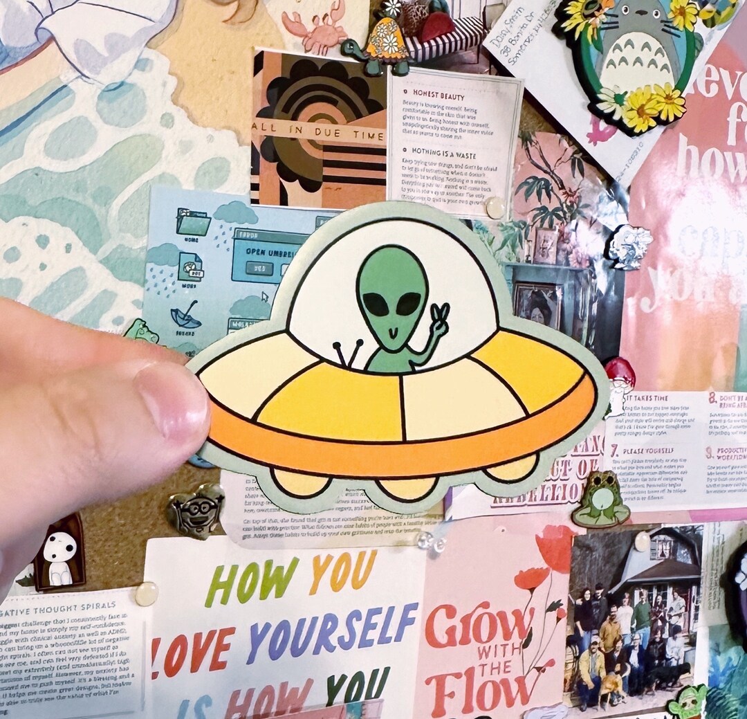 We Come in Peace UFO Alien Magnet | Fridge Magnet | Retro Aesthetic - Etsy