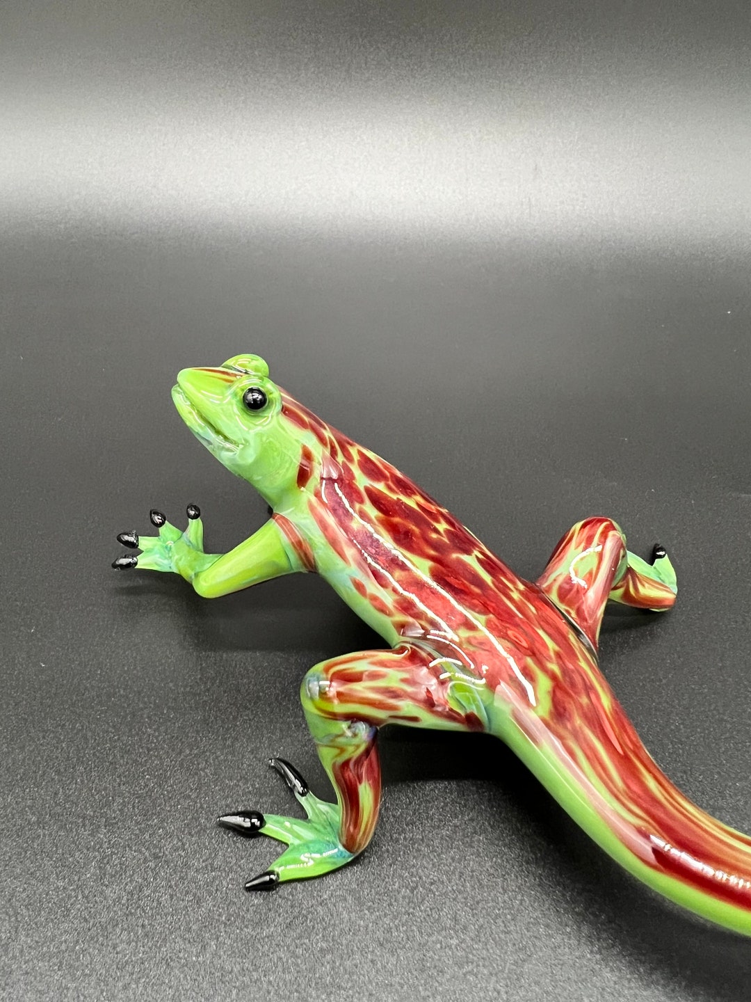 The Smiling Lizard - Etsy