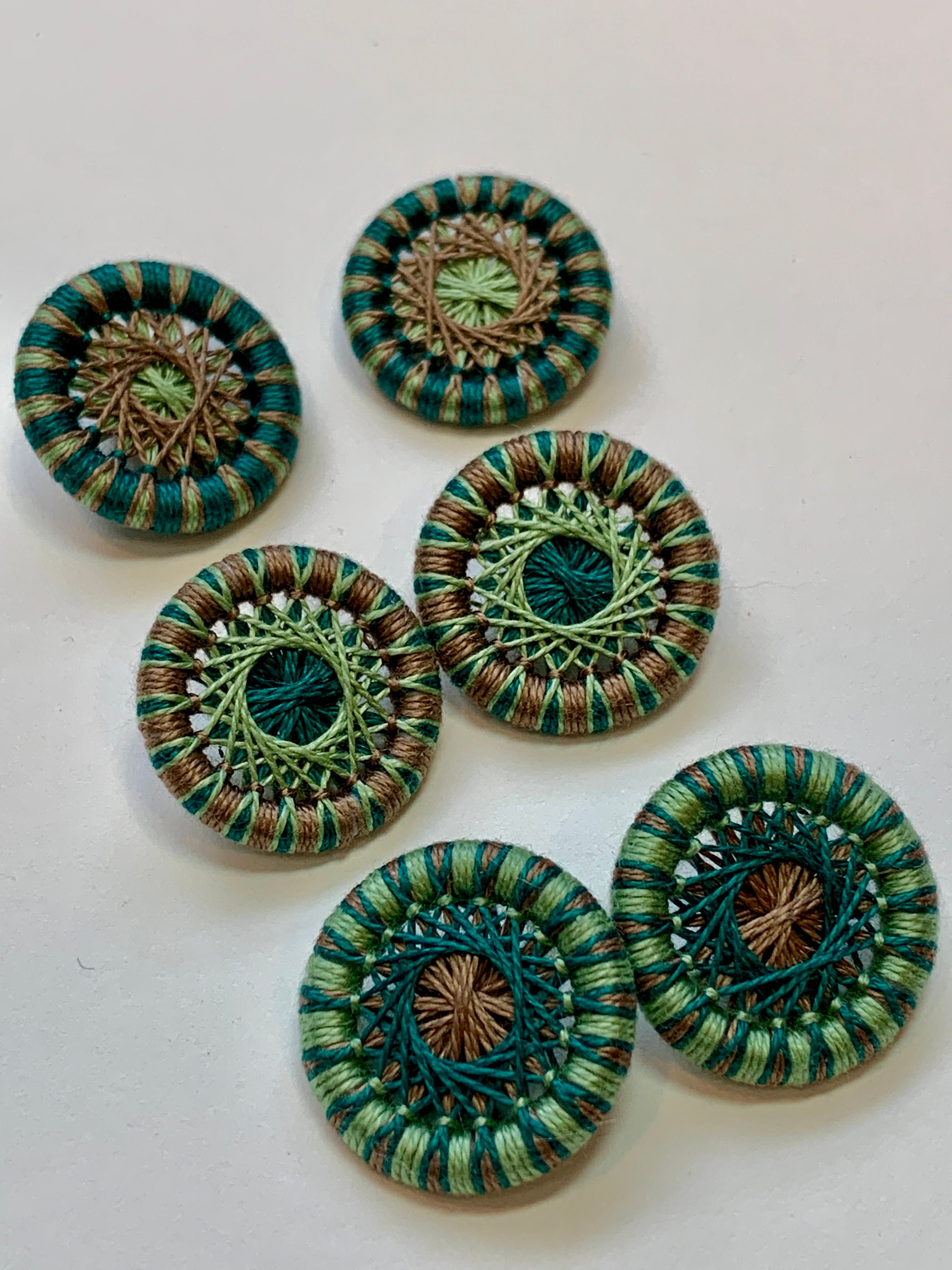Brussels One Inch Buttons -- Set of 6 - Etsy