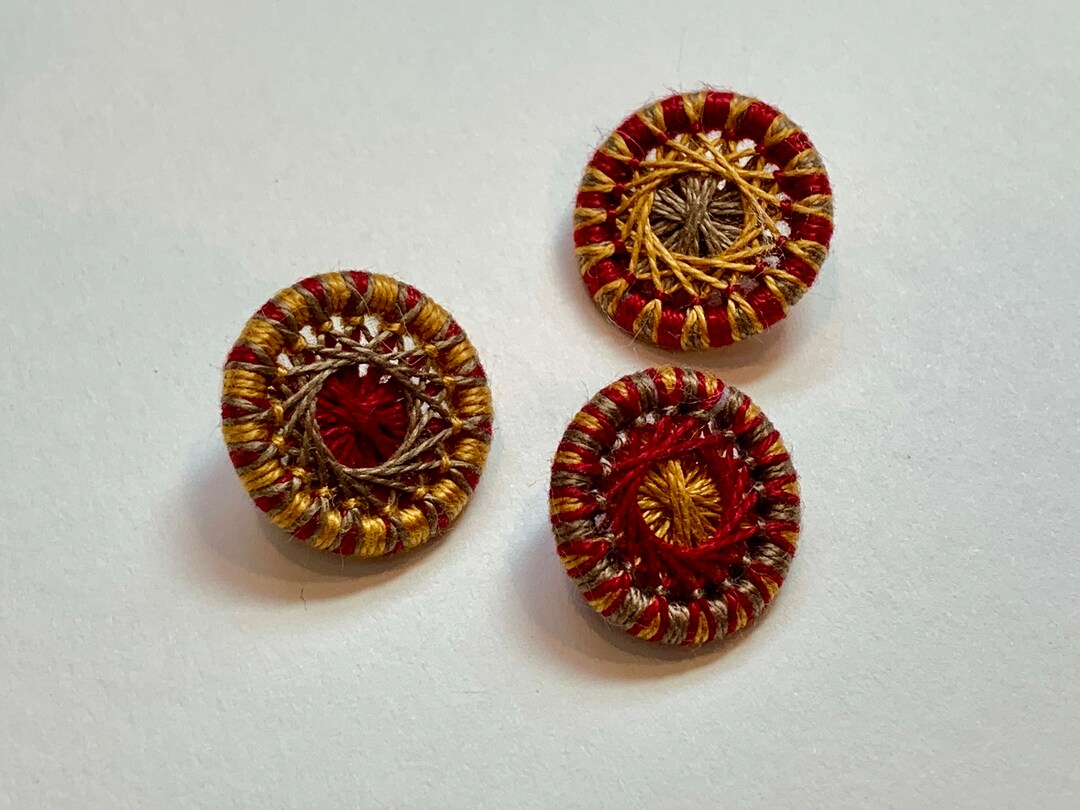 Hogwarts Maroon Gold Brown 3/4 Inch Buttons -- Set of 3 - Etsy