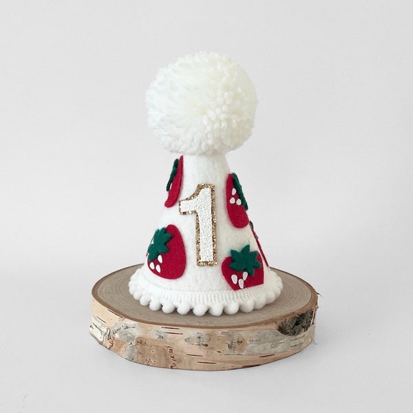 Strawberry Theme 1st Birthday Photoshoot - Etsy