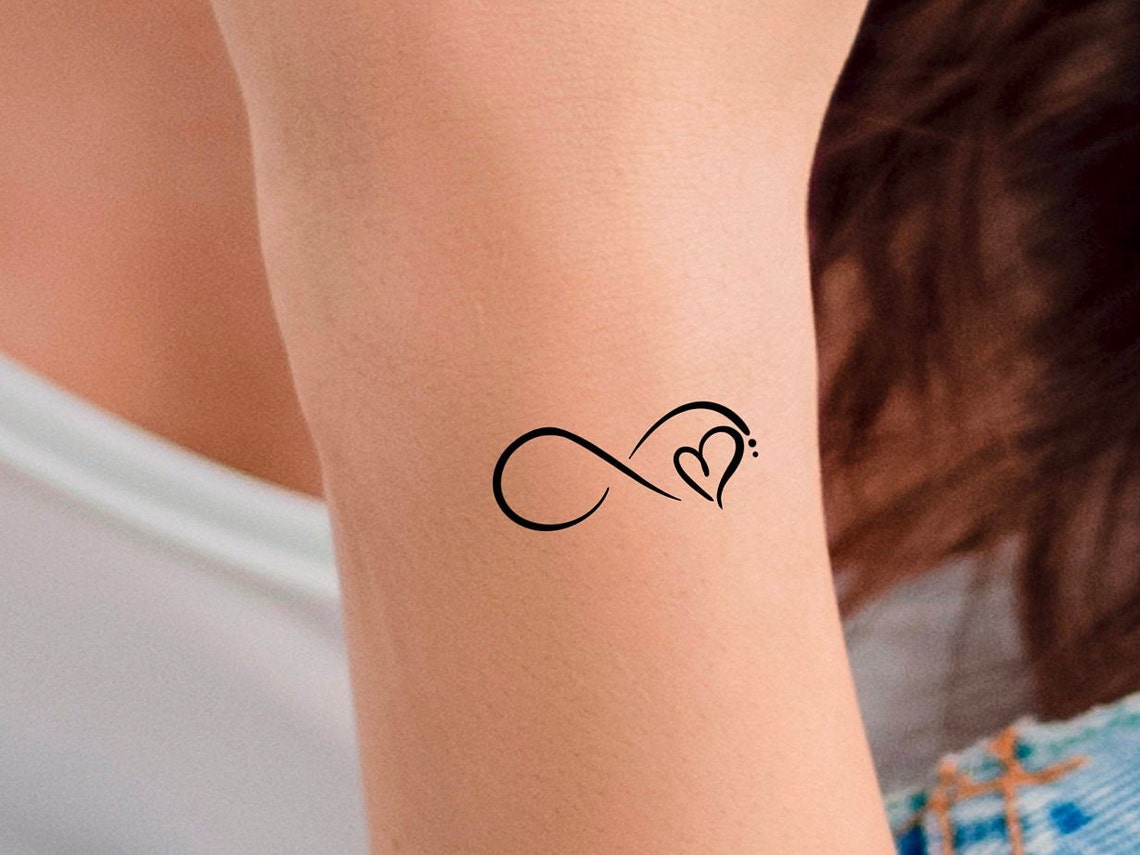 Infinity Heart Temporary Tattoo / Cute Wrist Tattoo - Etsy