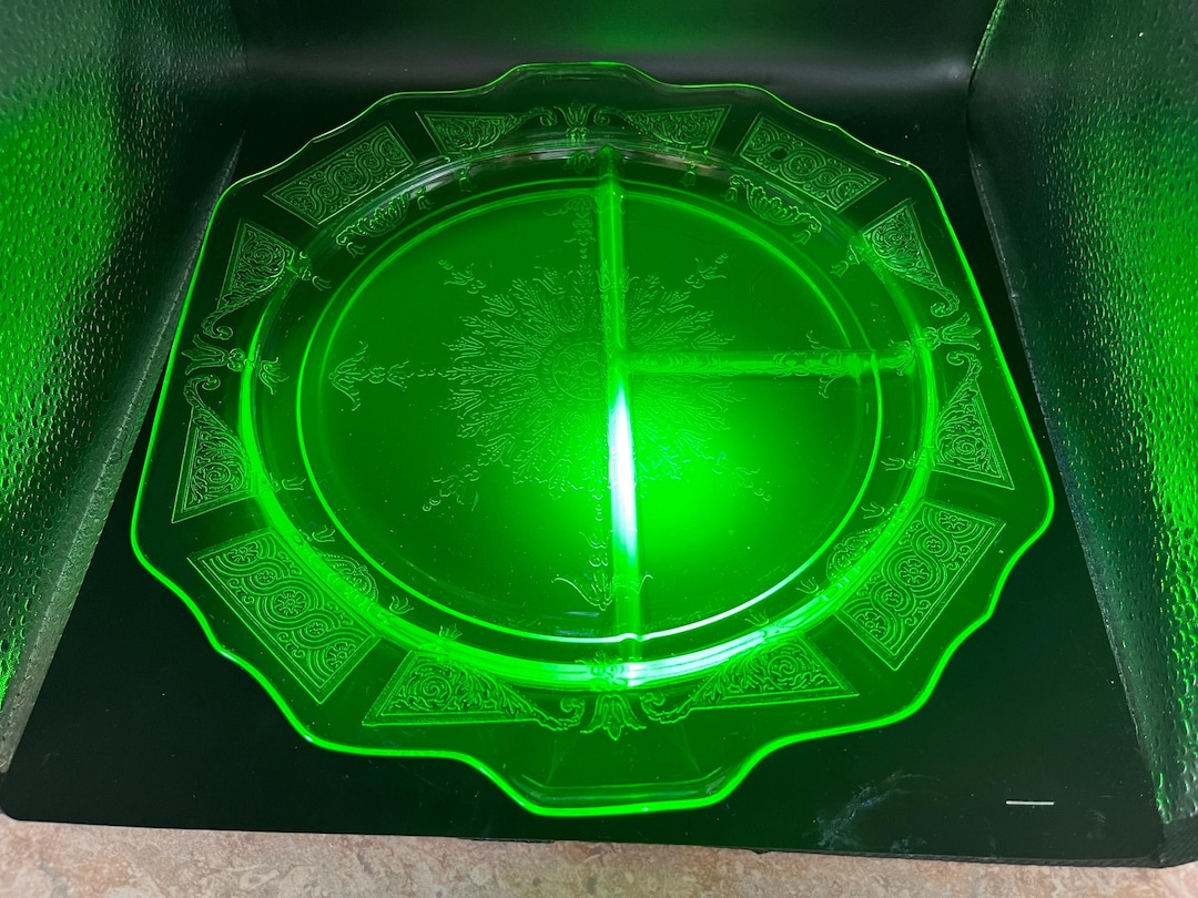 RARE Antique Anchor Hocking Princess Divided Plates, Vaseline Uranium ...