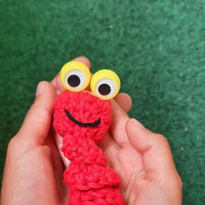 CROCHET PATTERN, Finger Puppet Googly Eye Worry Worm, Crochet Toy ...