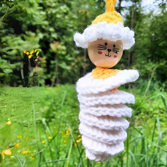 Daisy Wiggle / Worry Worm Crochet PATTERN, Worry Worm With Wooden Head ...