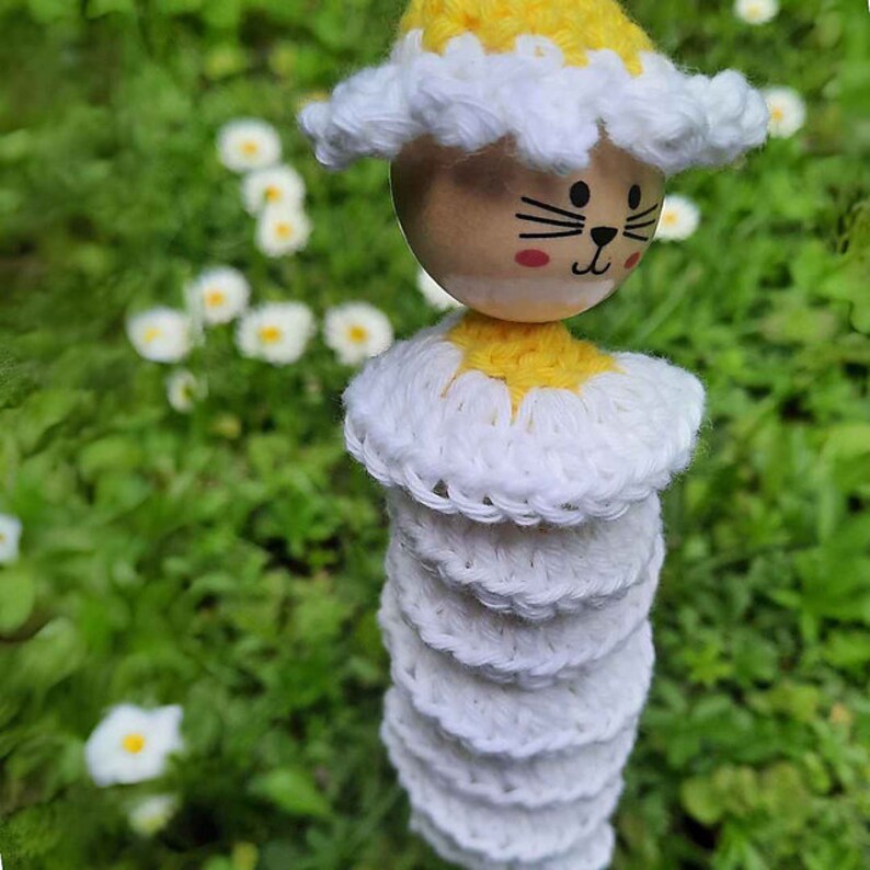 Daisy Wiggle / Worry Worm Crochet PATTERN, Worry Worm With Wooden Head ...