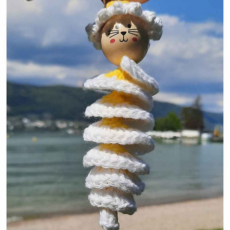 Daisy Wiggle / Worry Worm Crochet PATTERN, Worry Worm With Wooden Head ...